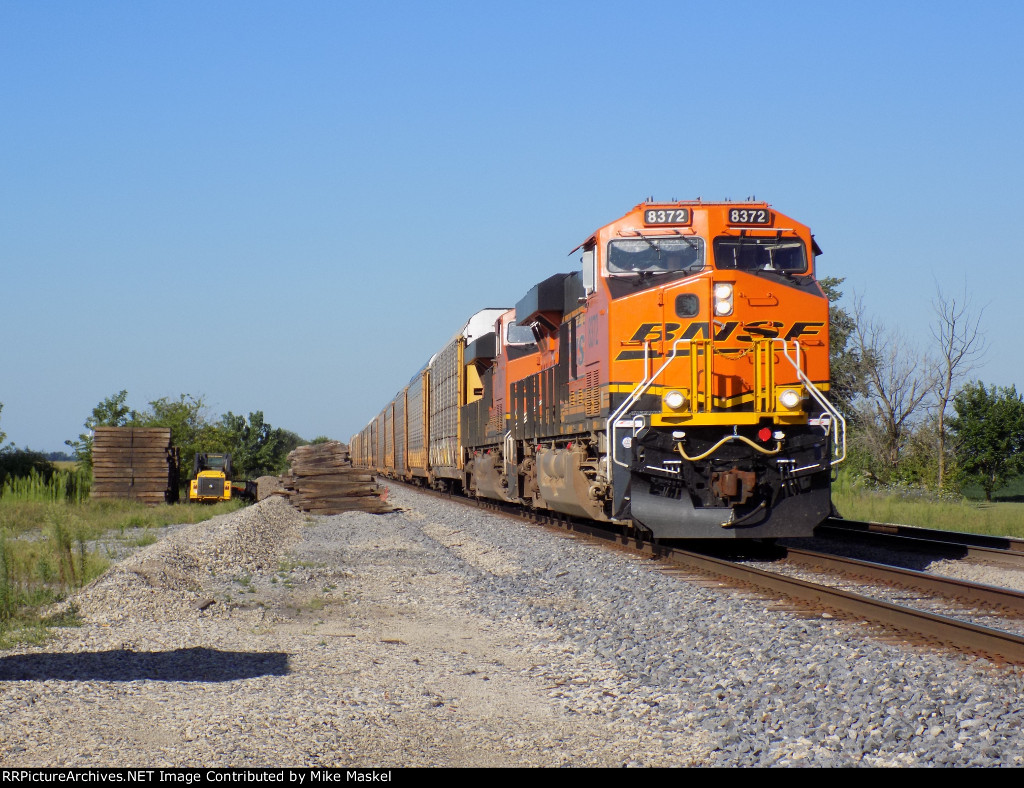 BNSF 8372